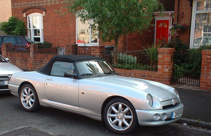 Silver MGRV8 with Minilites | The MG Owners' Club