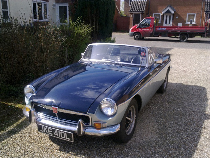 72 blue on blue | The MG Owners' Club