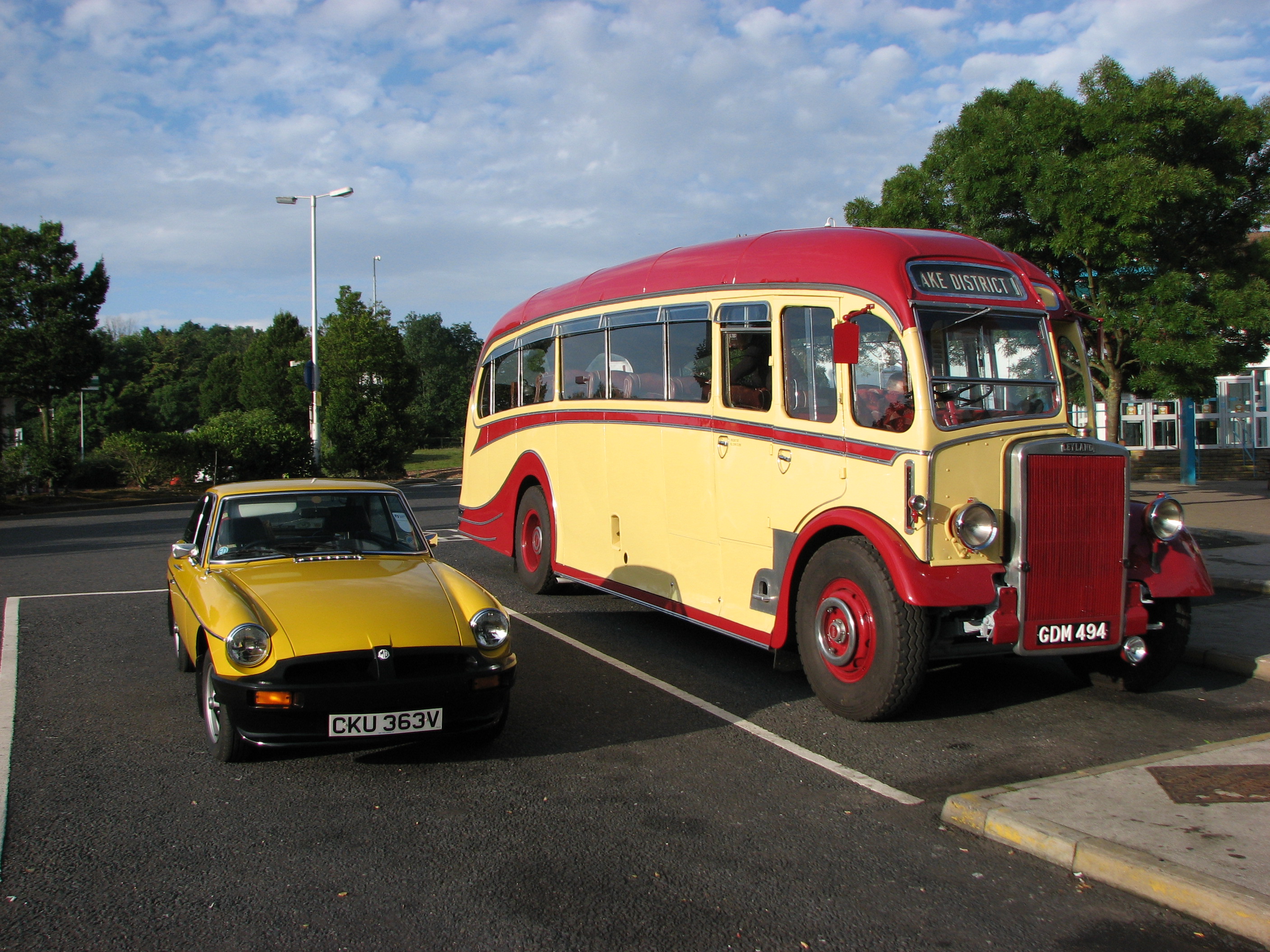 2 old buses out for the day | The MG Owners' Club